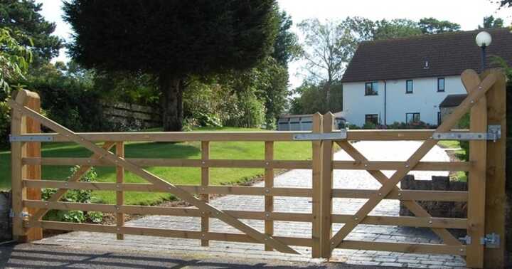 Gates Advice | Fountain Timber
