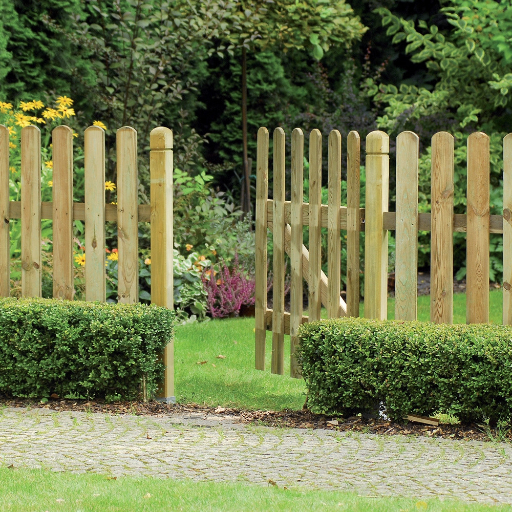 Economy Picket Panel and Gate | Products | Fountain Timber