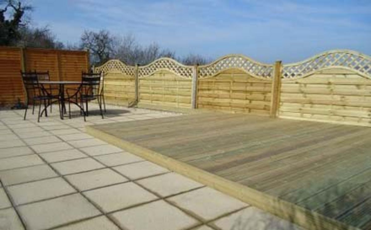 Somerset Omega Fence Panel | Products | Fountain Timber