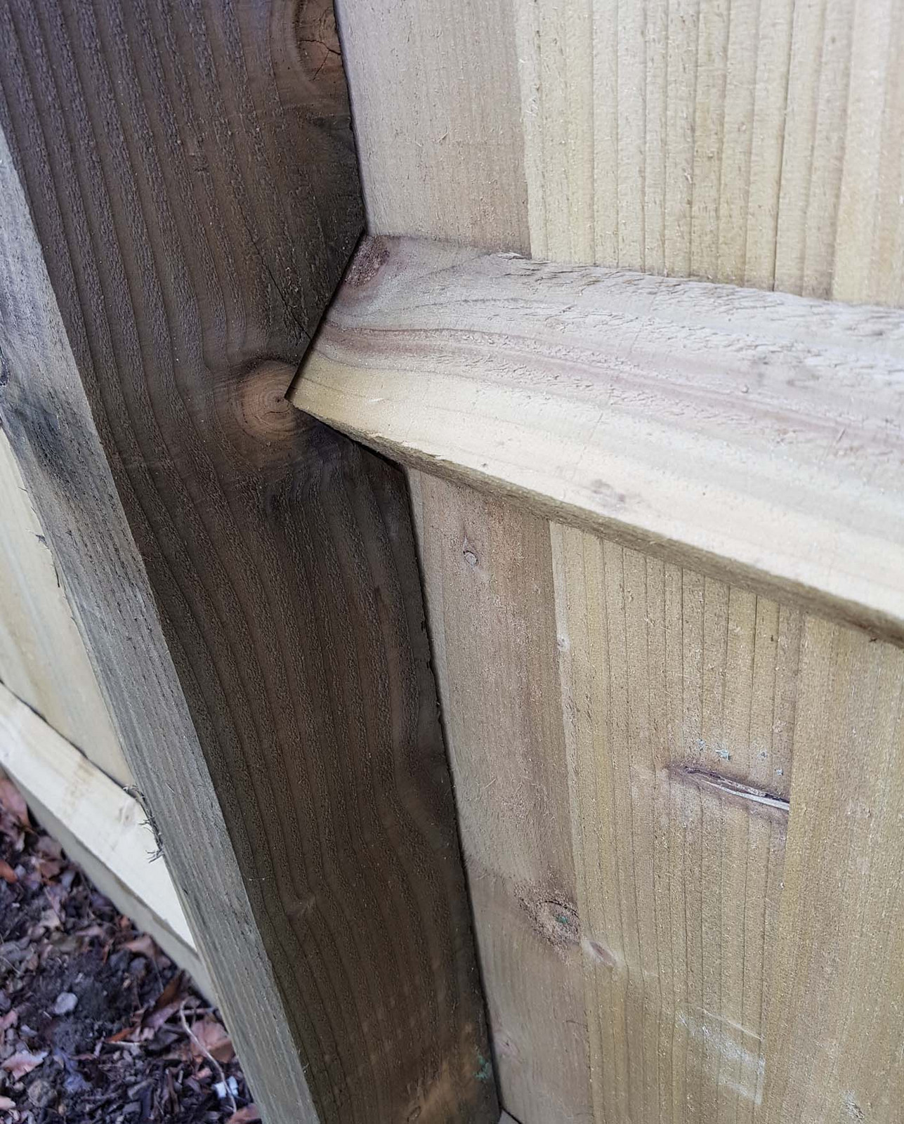 Notched Post | Products | Fountain Timber